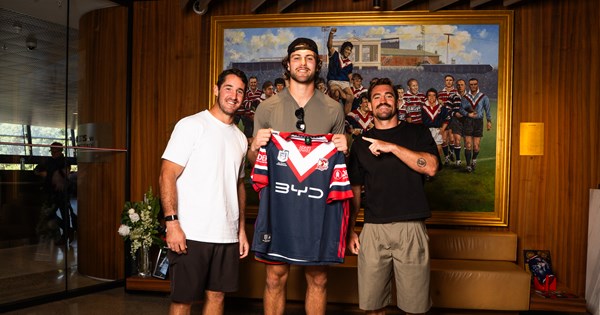 Superbowl Champion AJ Barner visits the Sydney Roosters COE | Roosters