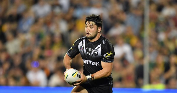 Roosters Sign Brandon Smith | Roosters