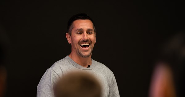 Junior and the Juniors: Pearce Returns to Inspire Next Gen | Roosters