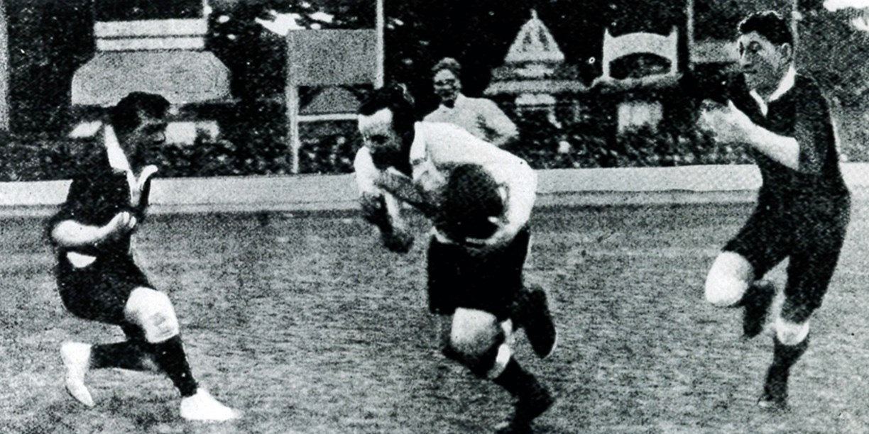 Dally Messenger: The Master | Roosters