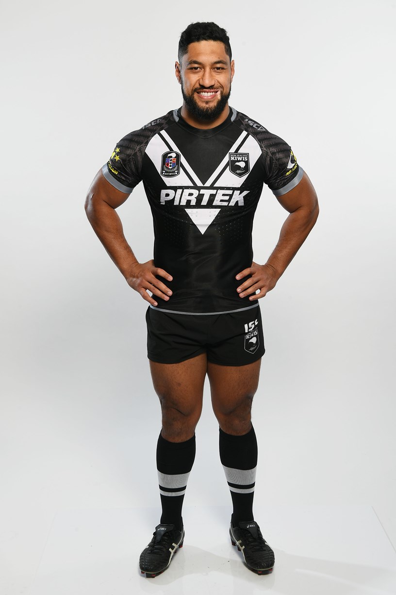 Isaac Liu Gallery | Roosters